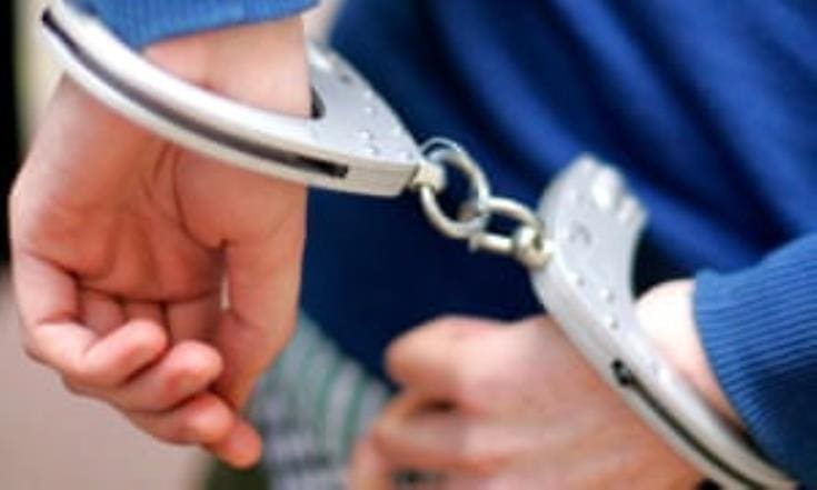 ΠΑΦΟΣ: Απείλησαν 27χρονη ιδιοκτήτρια καφεστιατορίου - Χειροπέδες σε ...