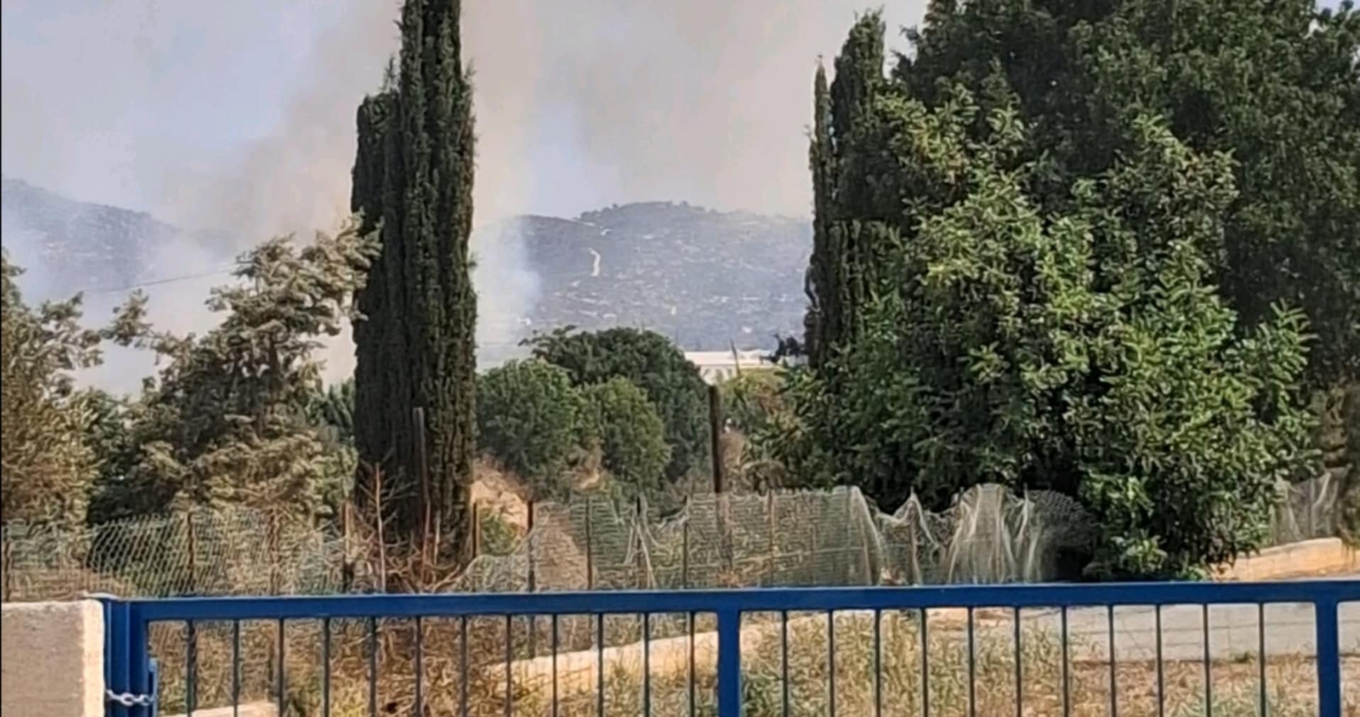 ΤΩΡΑ: Πυρκαγιά κοντά στη Βιομηχανική Περιοχή Μεσόγης – Τρεμιθούσας ...